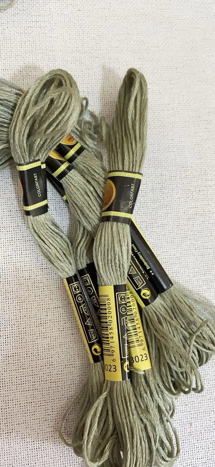 Набор ниток для вышивки DMC 3371 3023