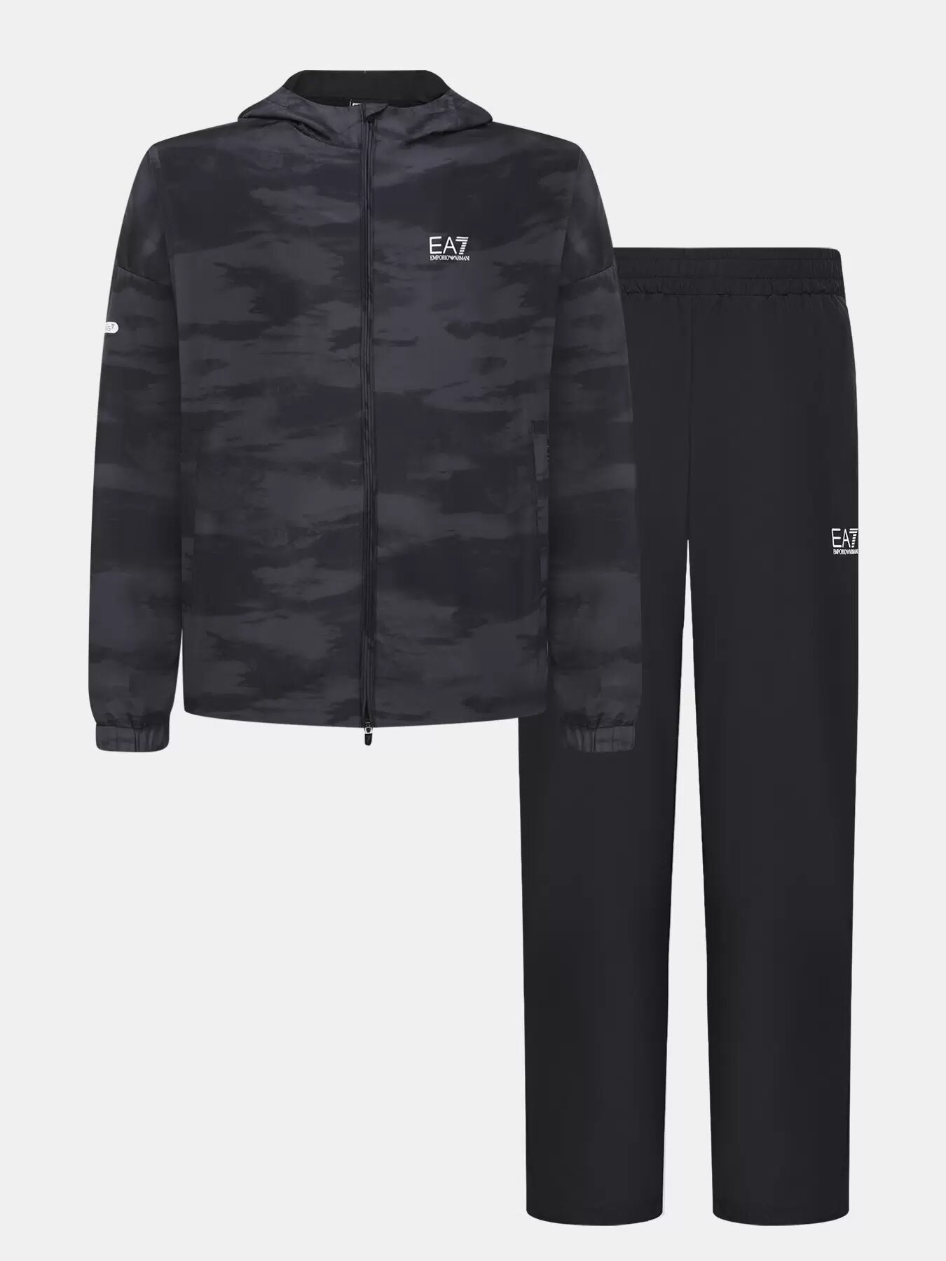 Костюм спортивный