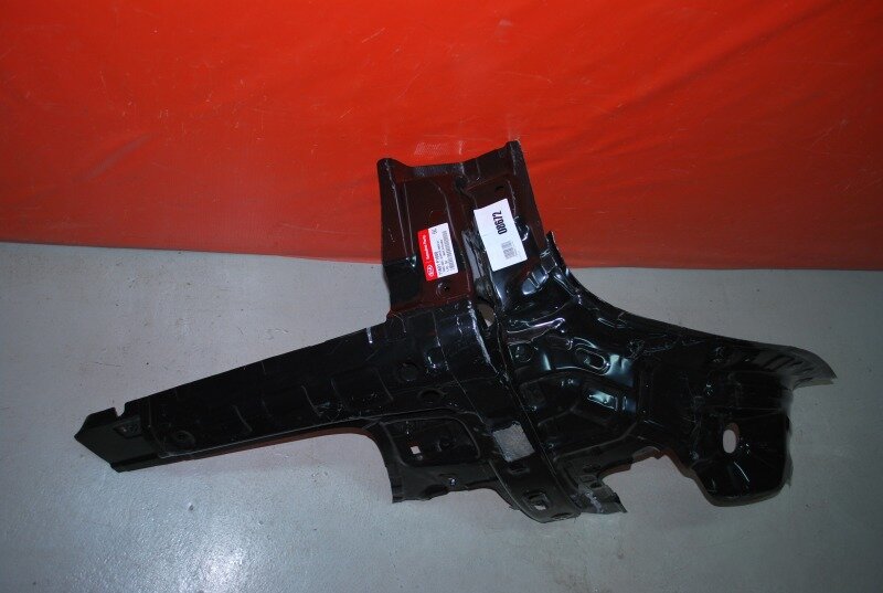 Панель боковая левая задний левый Kia Sportage 4 71601F1000