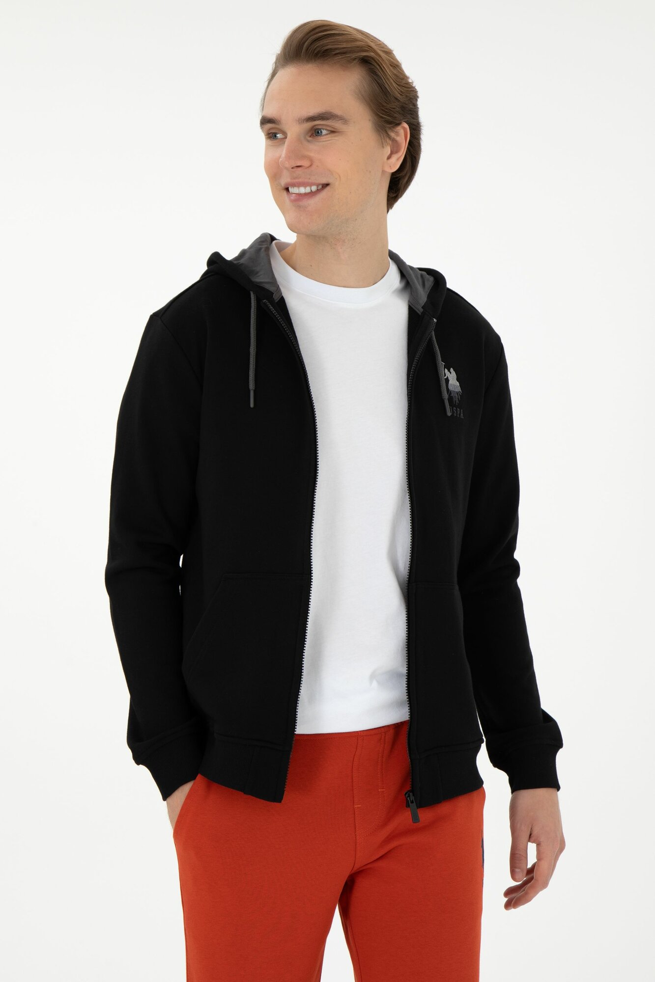 Толстовка спортивная