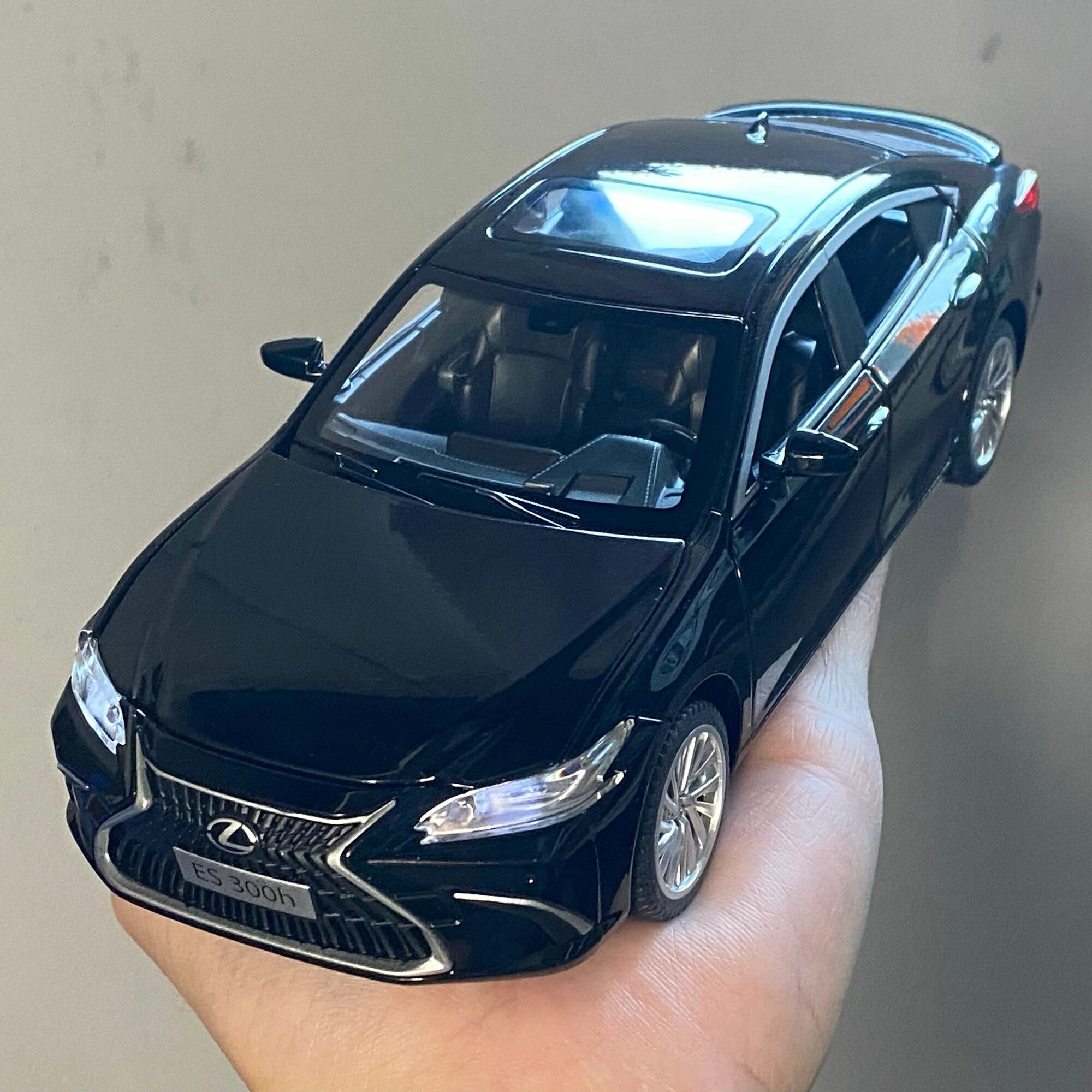 Коллекционирование автомобилей Лексус ES300H, 1:24 Lexus ES300H, роскошный салон, Модель автомобиля из сплава, Со звуком и светом