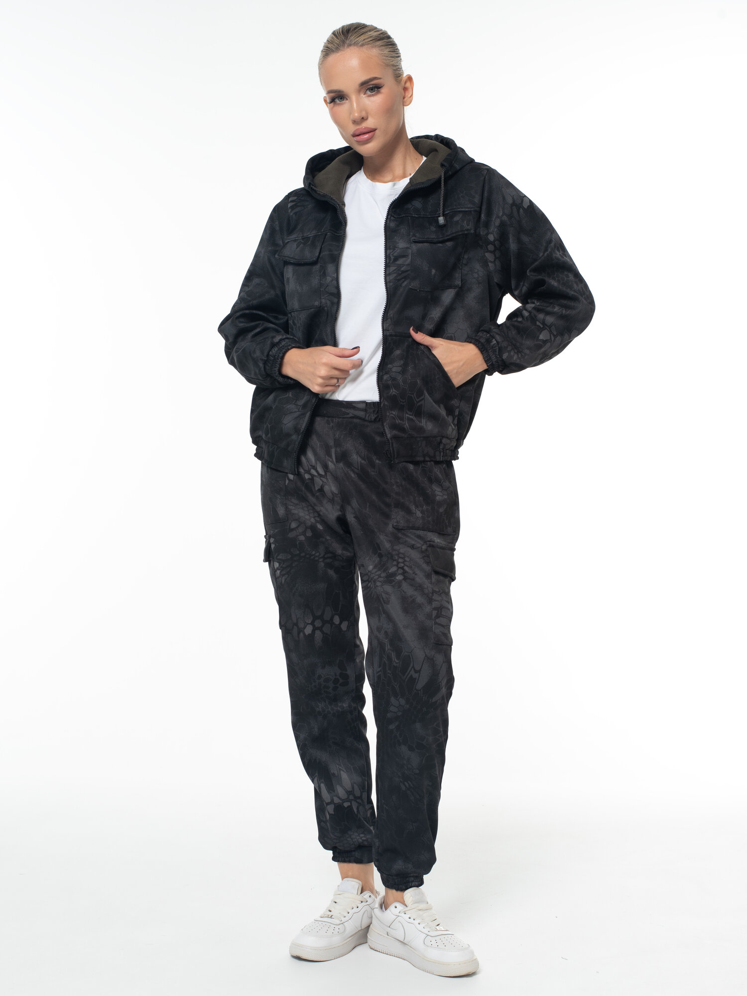 Демисезонный Женский камуфляжный костюм на флисе 48 Рост 158-164/ Женский рыболовный костюм / Женский рабочий костюм