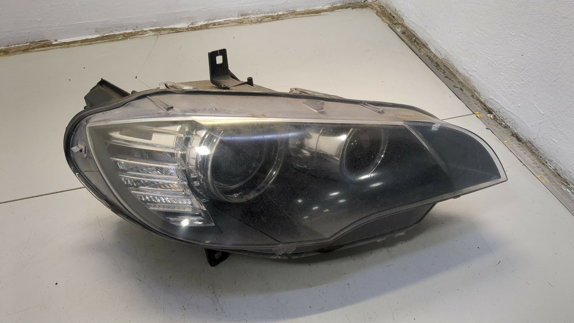 Фара (передняя) правая BMW X6 E71 Б/У