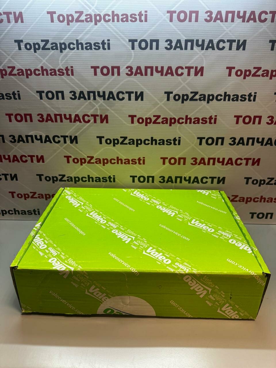 Valeo 834 134 Сцепление к-т RENAULT LOGAN/MEGAN/LADA LARGUS 1.4-1.6 03- с подшипником