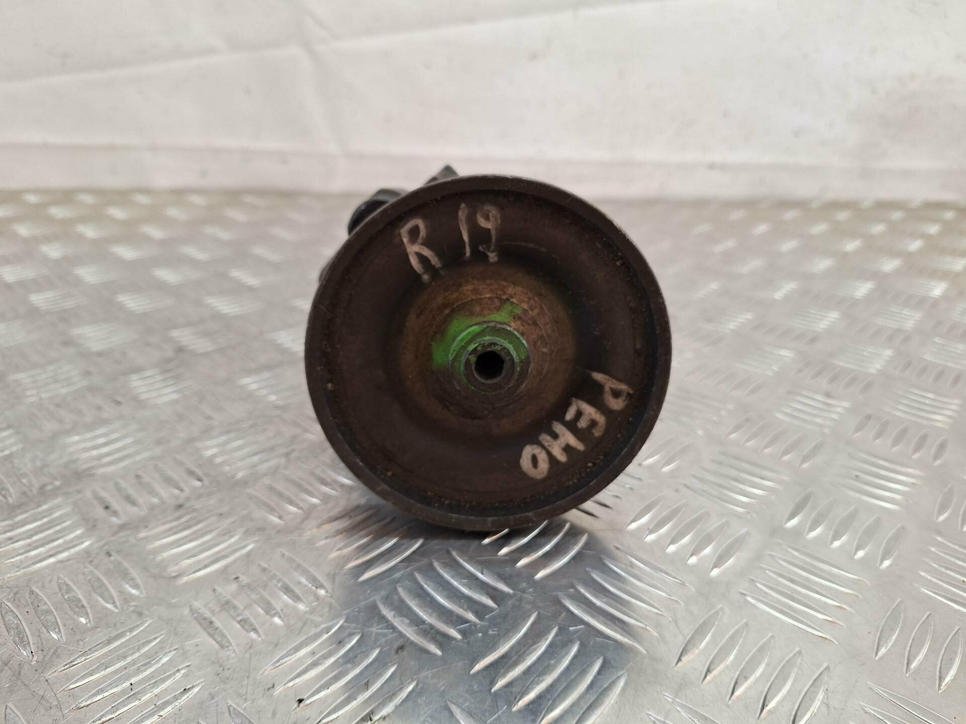 Насос гидроусилителя руля Renault 19 2 1995 7846075