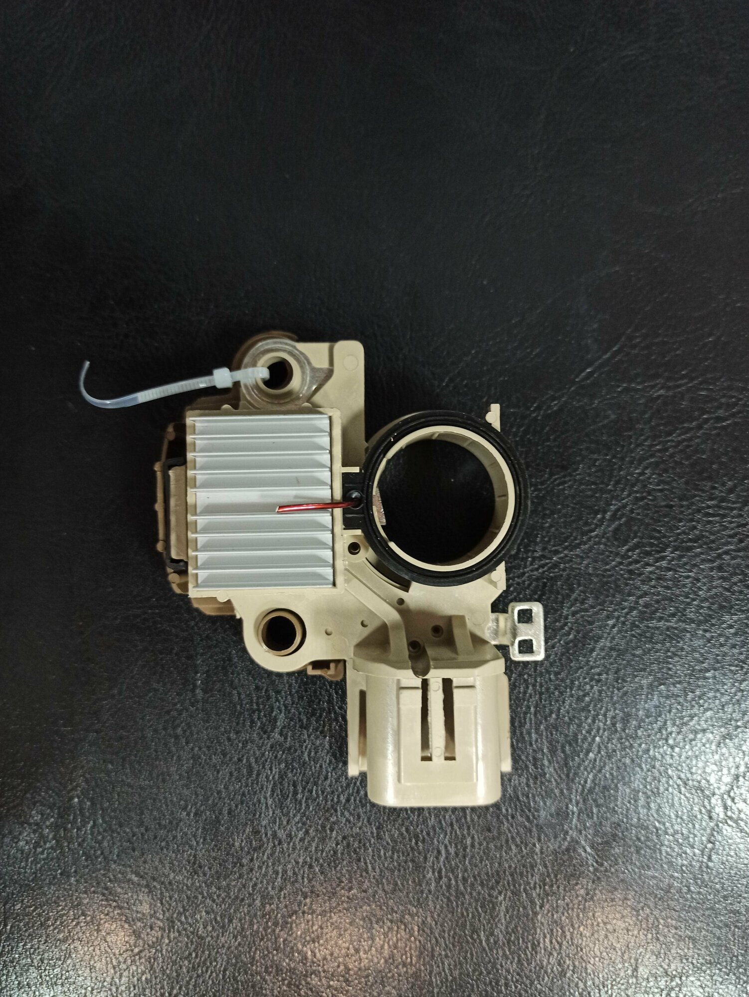 Щёточный узел генератора ховер HOVER H2 H3 H5