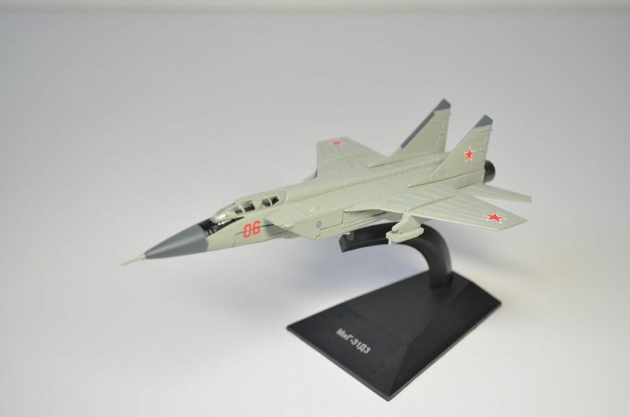 Масштабная модель 1/146 самолет МИГ-31ДЗ