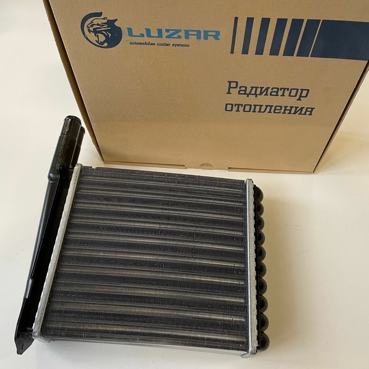 LUZAR LRH0118 радиатор отоп. Алюм. Для А/М ВАЗ 1117-19 калина (LRH 0118)