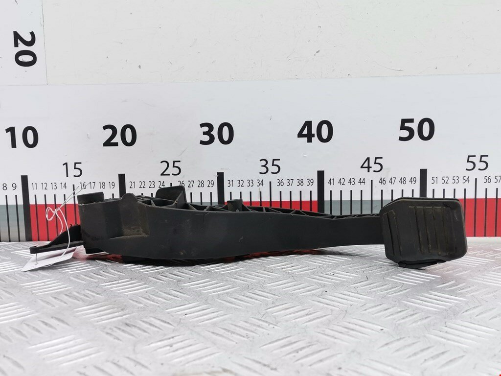 Педаль сцепления Ford Mondeo 3 1S717520AE арт. 1927281