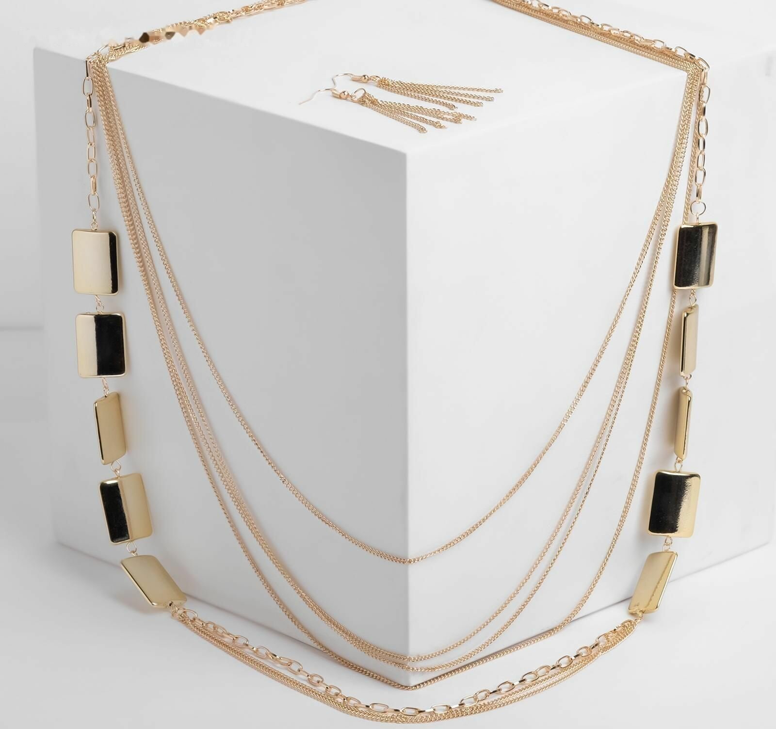 Комплект бижутерии