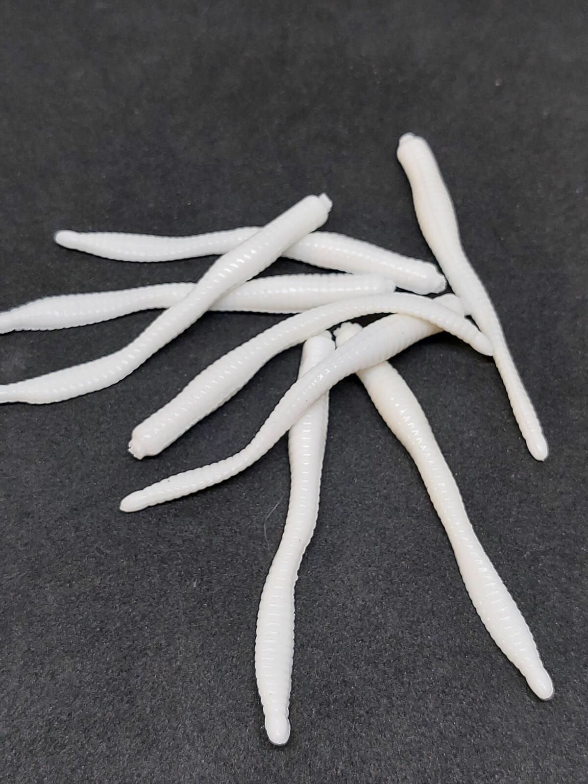 Силиконовые сьедобные приманки "Бобровый хвост". цвет Белый.