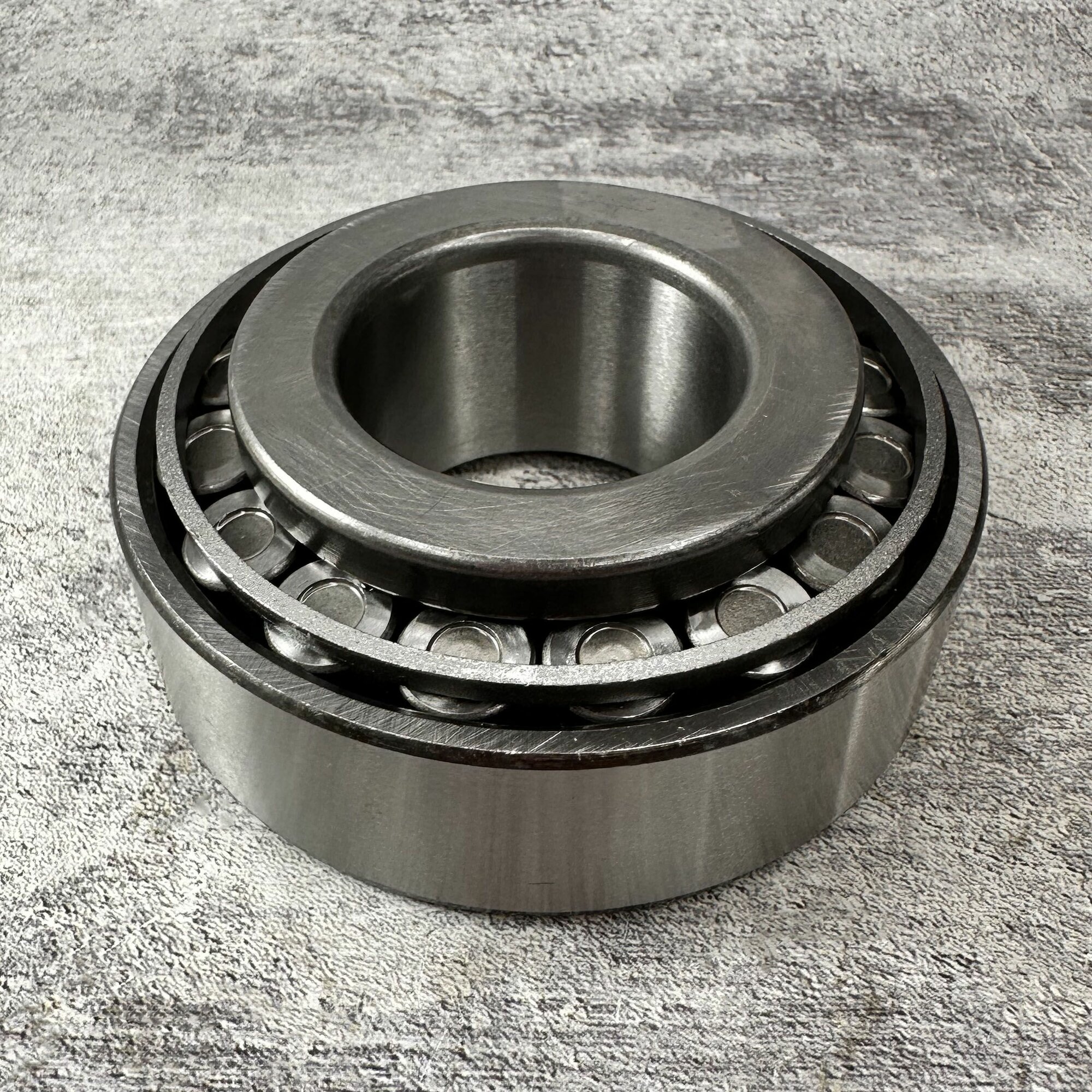 Подшипник 7608 передней ступицы наружный ПАЗ-3205, хвостовика УАЗ мост Спайсер