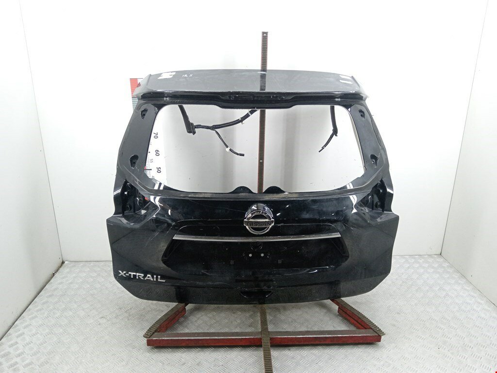 Крышка багажника (дверь багажника) Nissan X-Trail T32 9001A6FP1D арт. 2110944