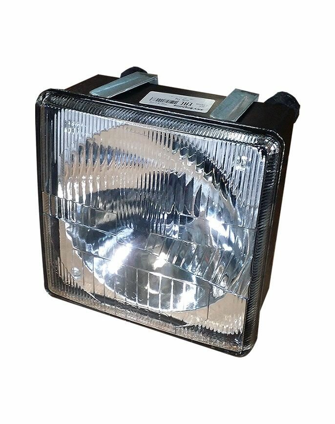 ФГ-308 Фара передняя 70.3775 для трактора МТЗ и сельхозтехники квадратная