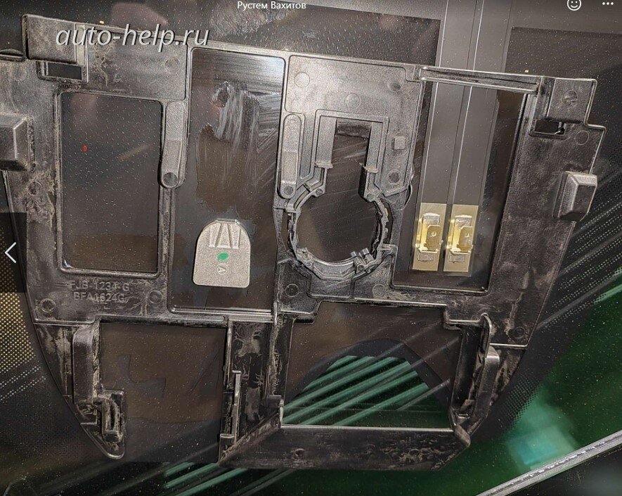 FYG KIA Лобовое крепеж Обогрев VIN acustic с пятаком