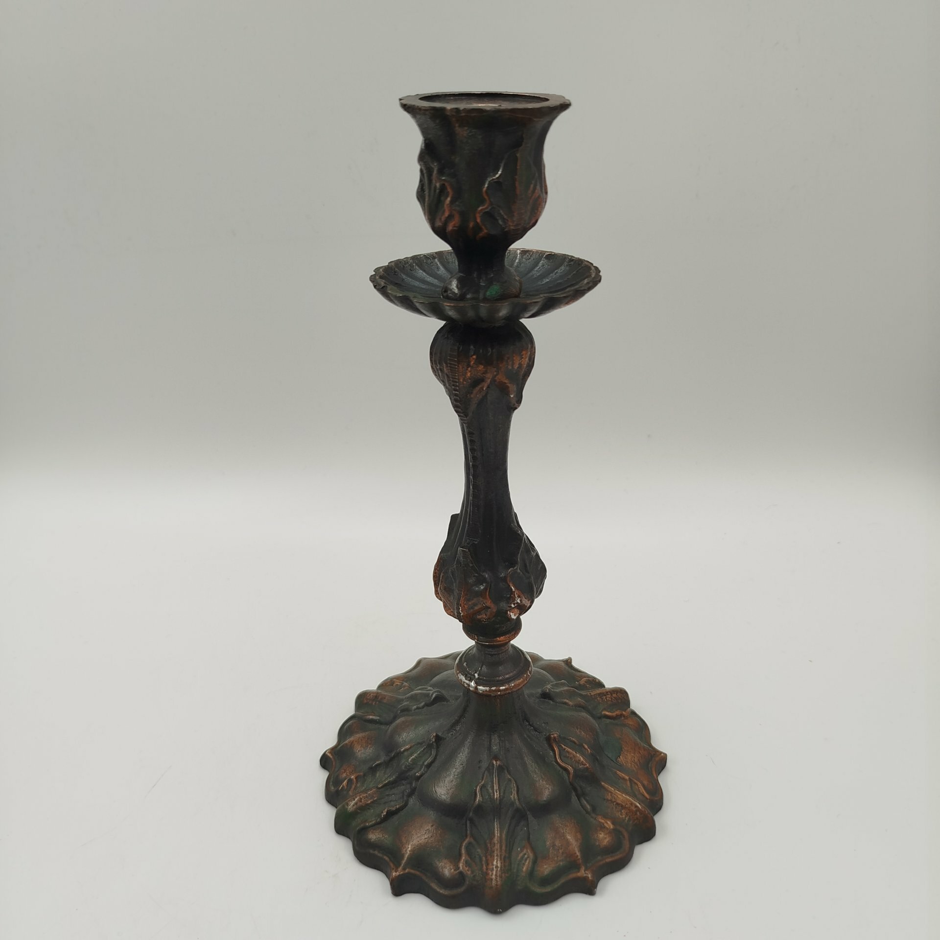 Подсвечник на одну свечу в форме цветка, металл, бронзирование, СССР, 1960-1980 гг.
