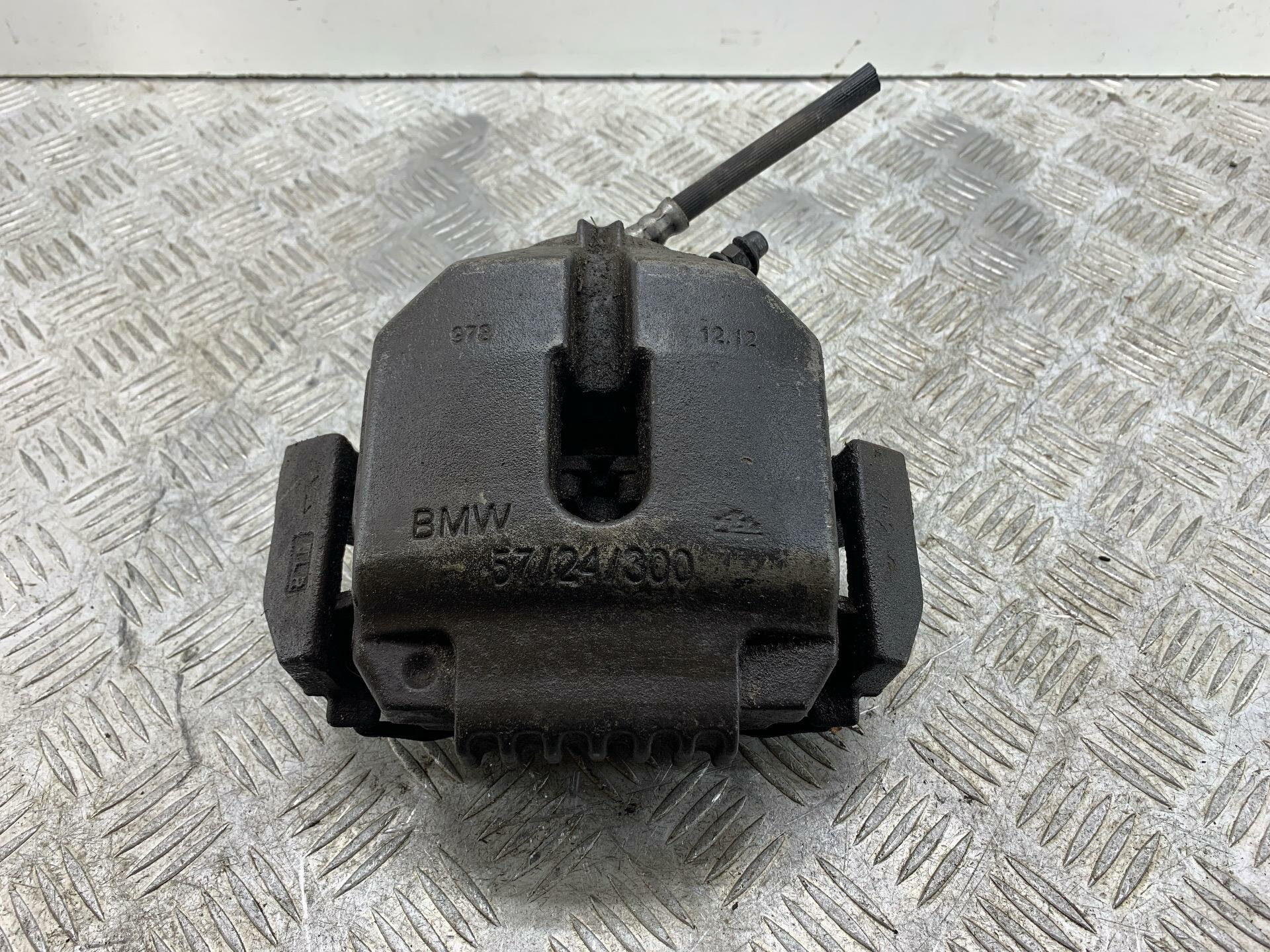 Суппорт тормозной передний правый BMW 3 E90/E91 2005 5724300