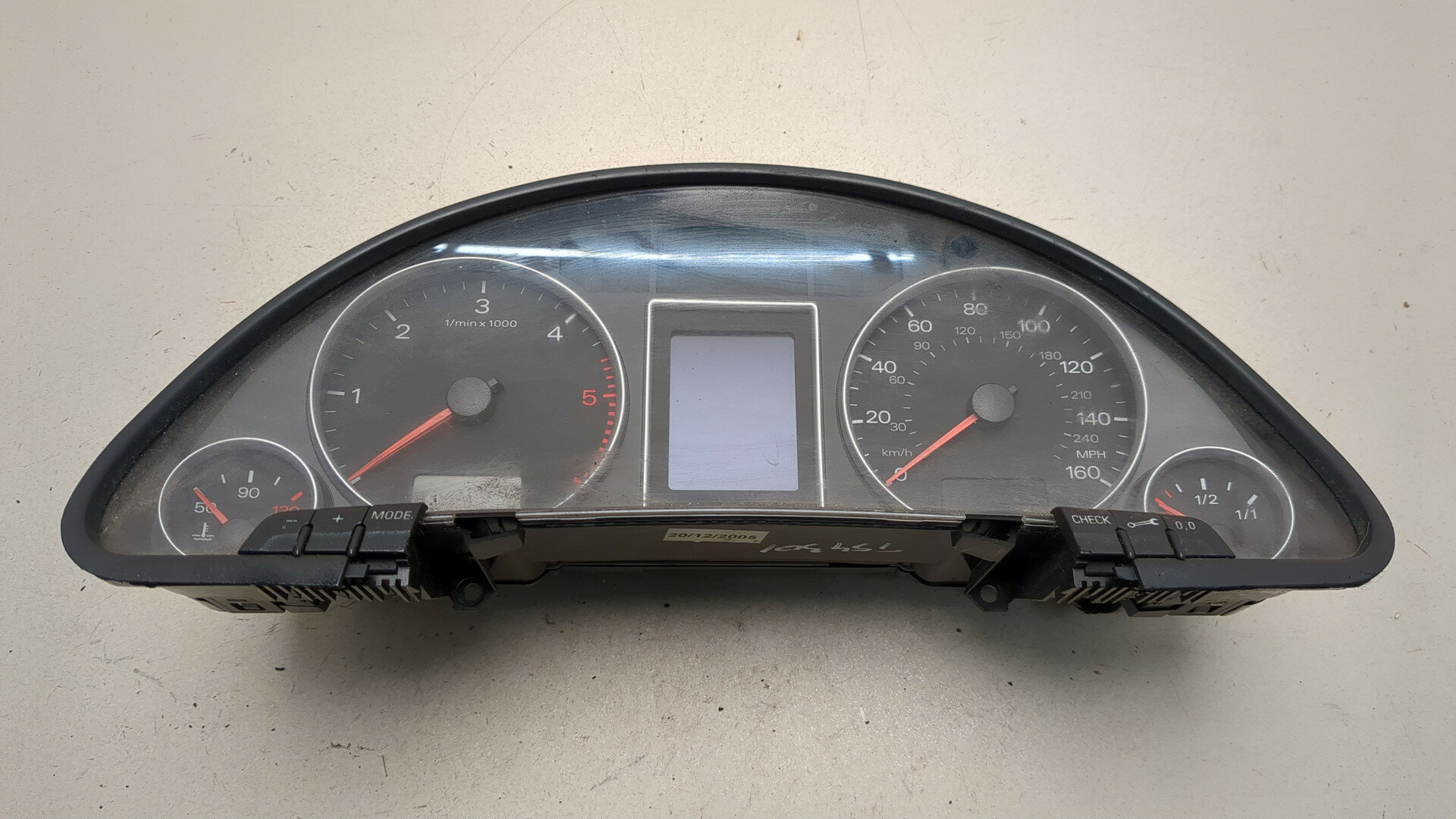 Приборная панель Audi A4 (B7) Б/У