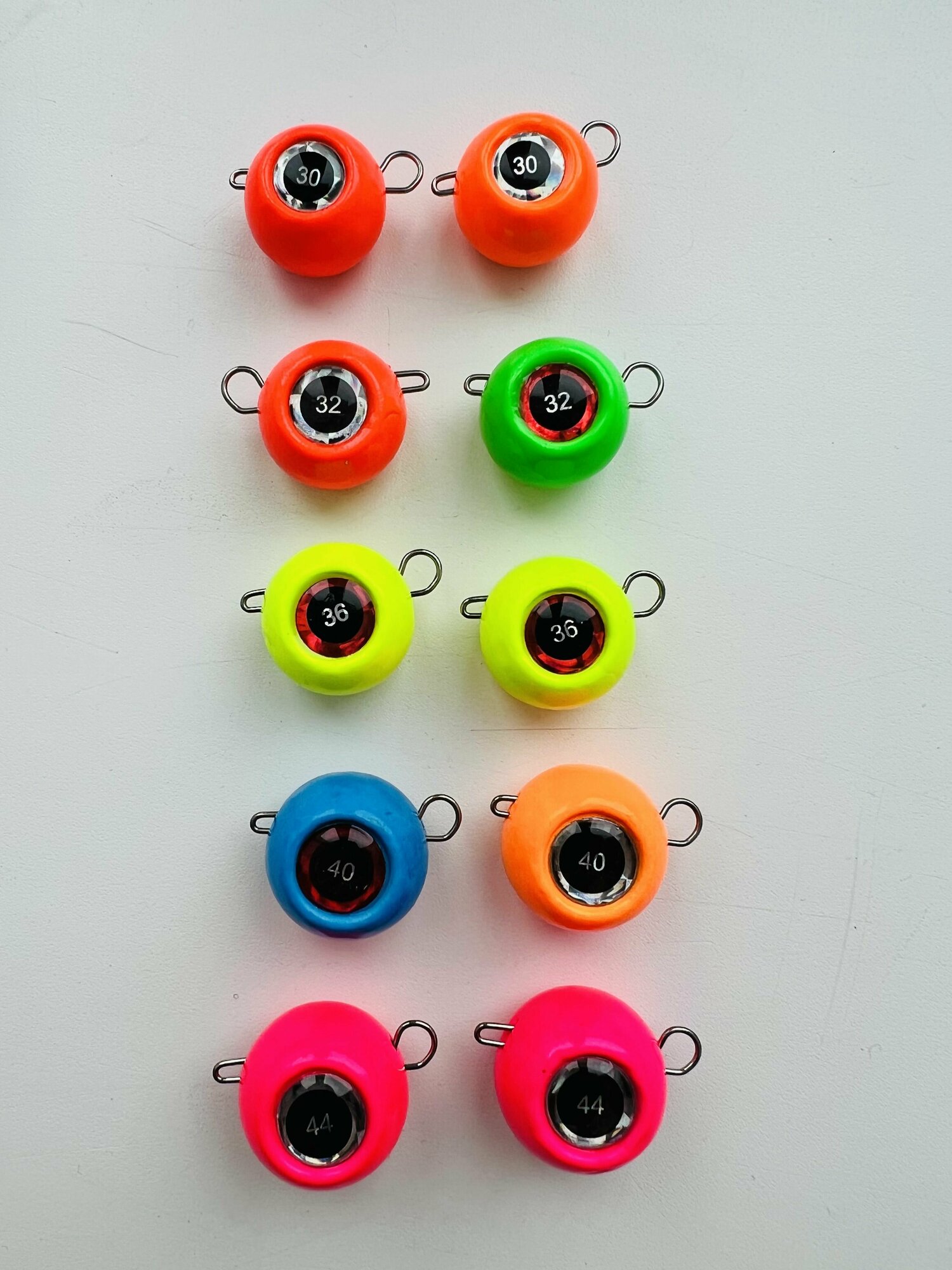 Набор крашеных разборных чебурашек "ШАР" люминофор