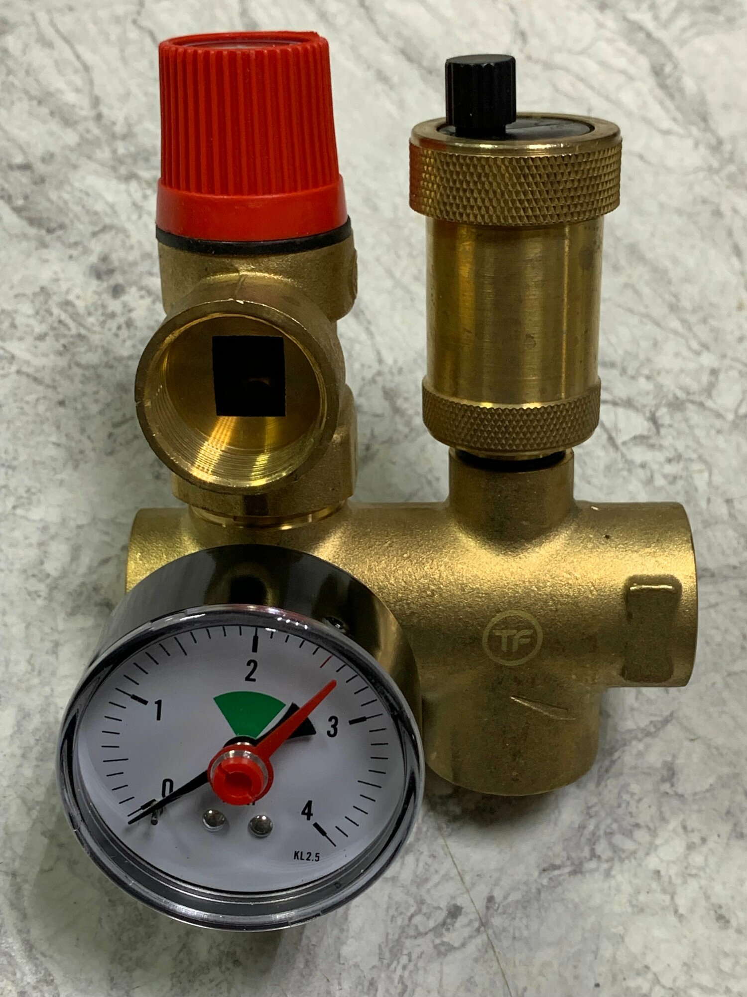 Группа безопасности Thermofix 3/4" 3 Bar