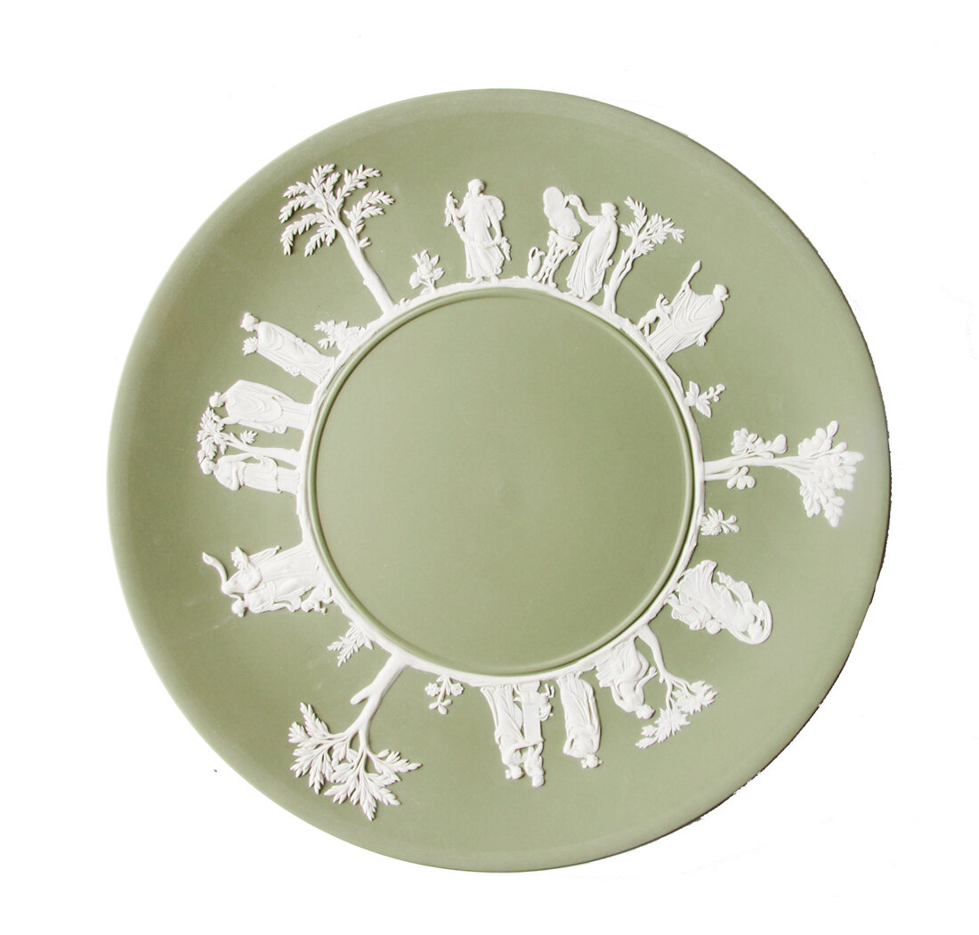Большая винтажная тарелка "Олимп" от Wedgwood. Фарфор, лепнина, ручная работа. Великобритания, вторая половина ХХ века.