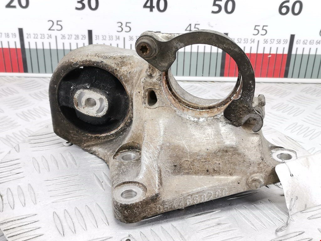 Кронштейн промежуточного вала Peugeot 307 арт. 1985501