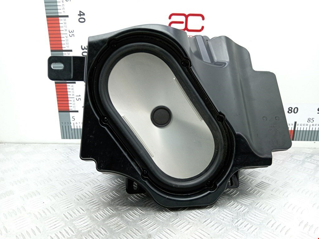 Сабвуфер Land Rover Range Rover 3 XQA500110 арт. 1966599