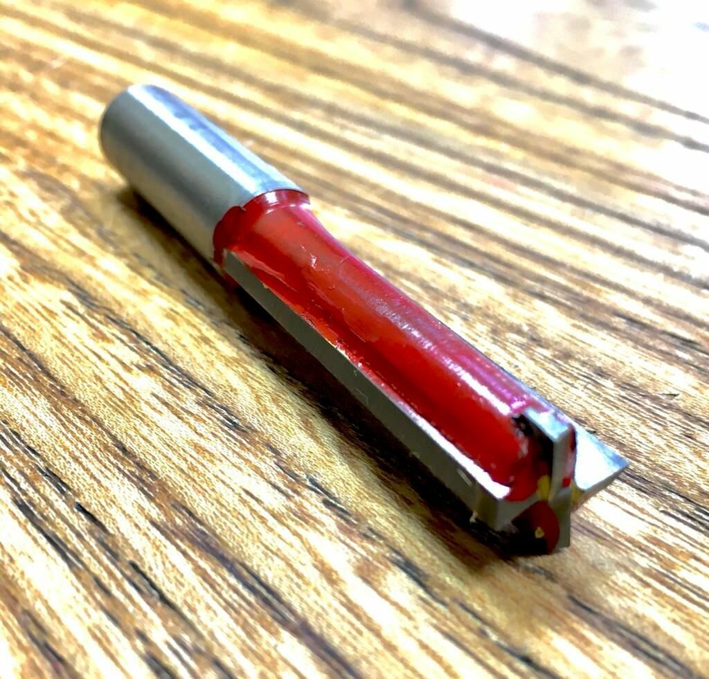 Фреза шпоночная (под замок) Диаметр режущей части 12 мм Длина режущей части 40 мм Хвостовик 12 мм