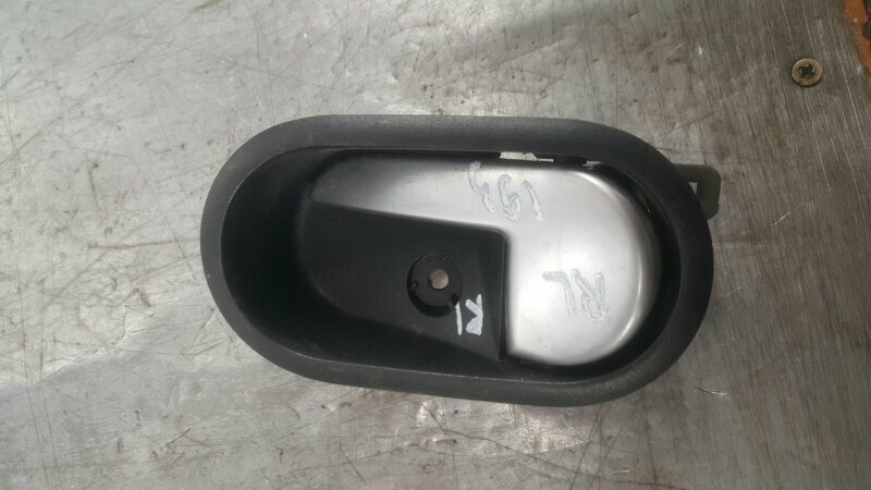 Ручка двери внутренняя Ford Fusion CBK FYJA 09.2005 задн. лев. (б/у)