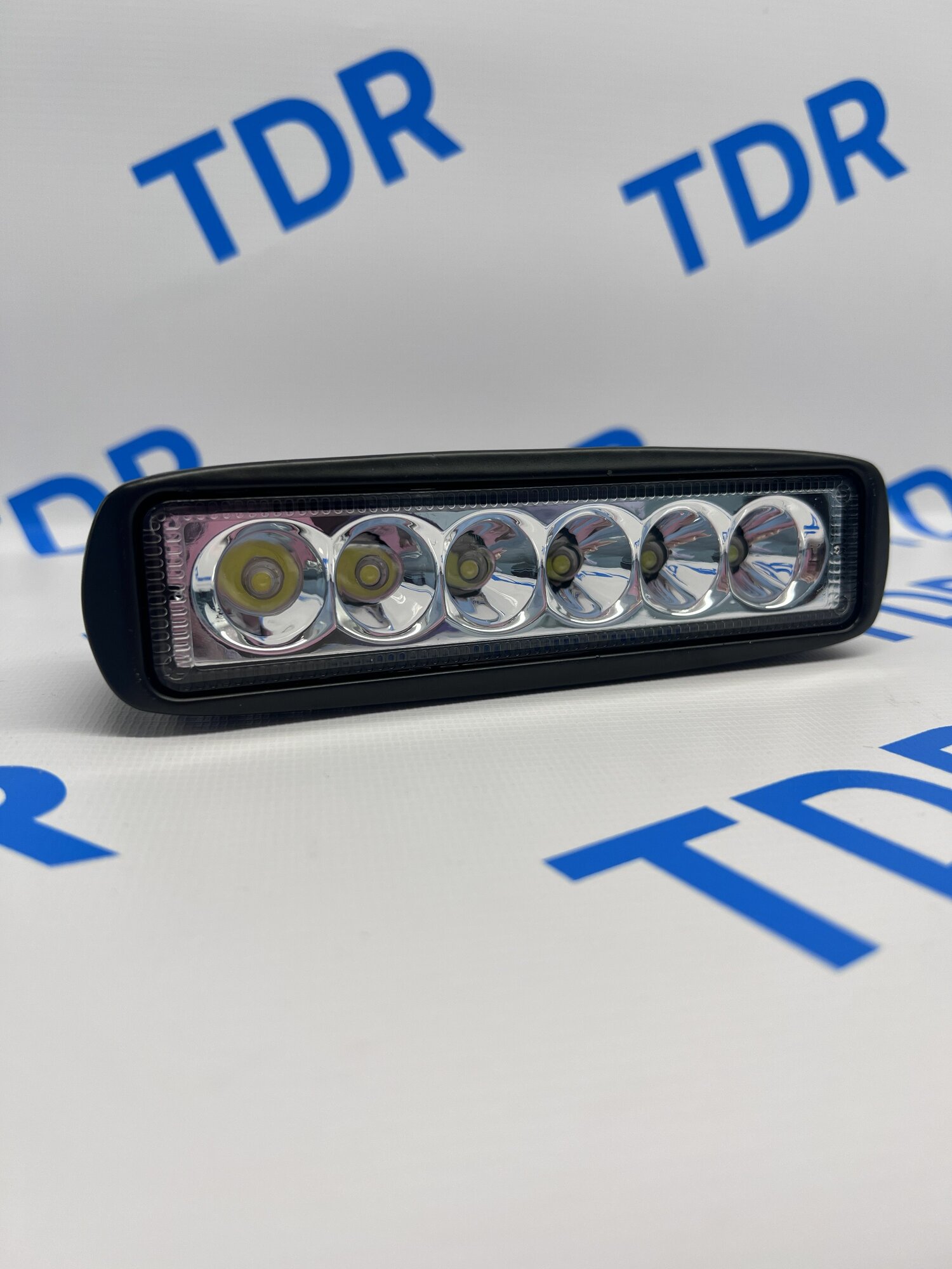 Дневные ходовые огни дхо фара белый свет 18w 12-24V 1шт.