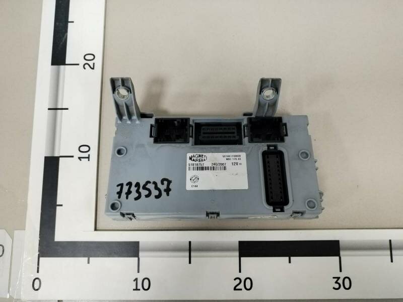 Блок предохранителей Fiat Albea 2002-2012 кат.номер: 51818757