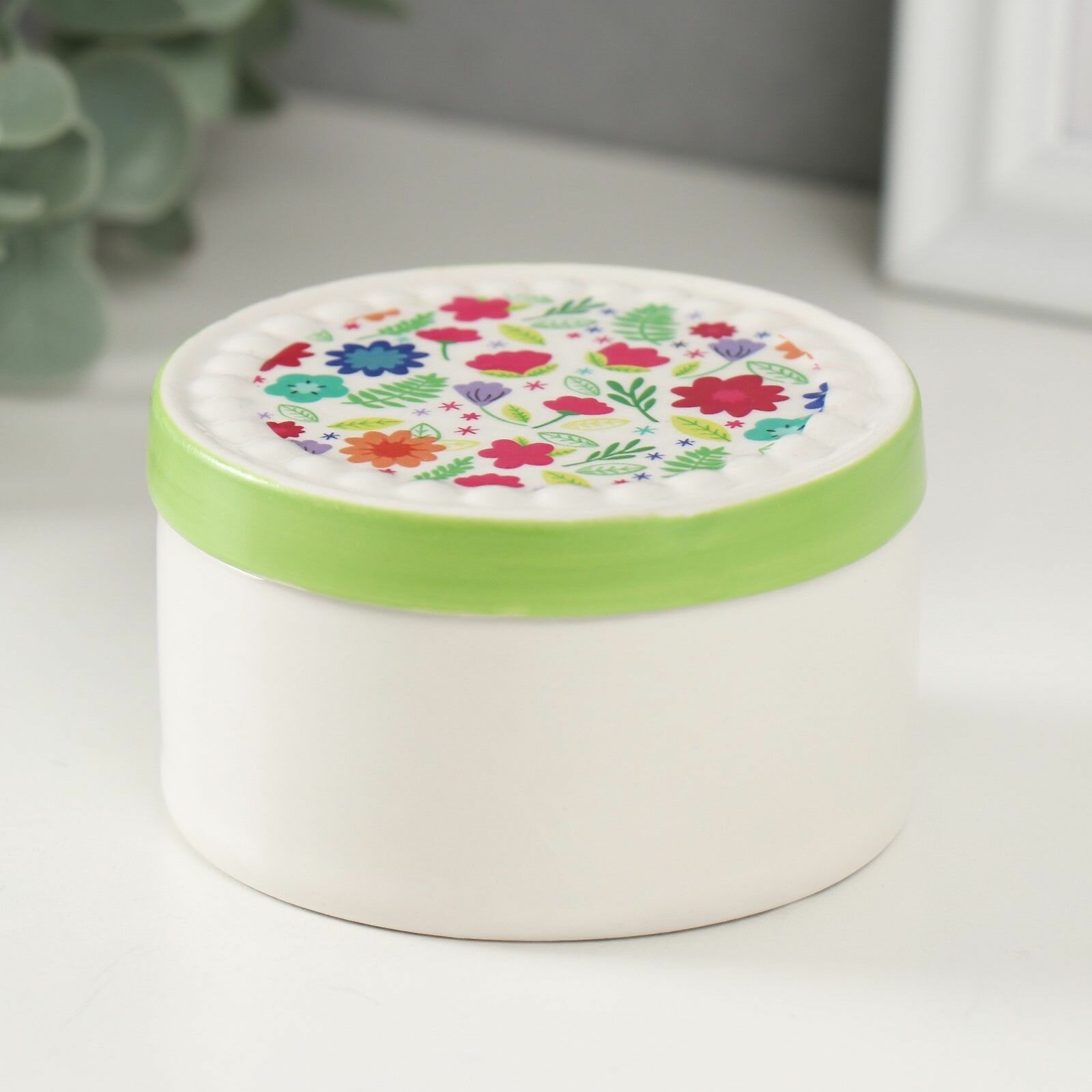 Шкатулка для украшений Цветочная полянка , керамика, 7.5 7.5 4.5 см