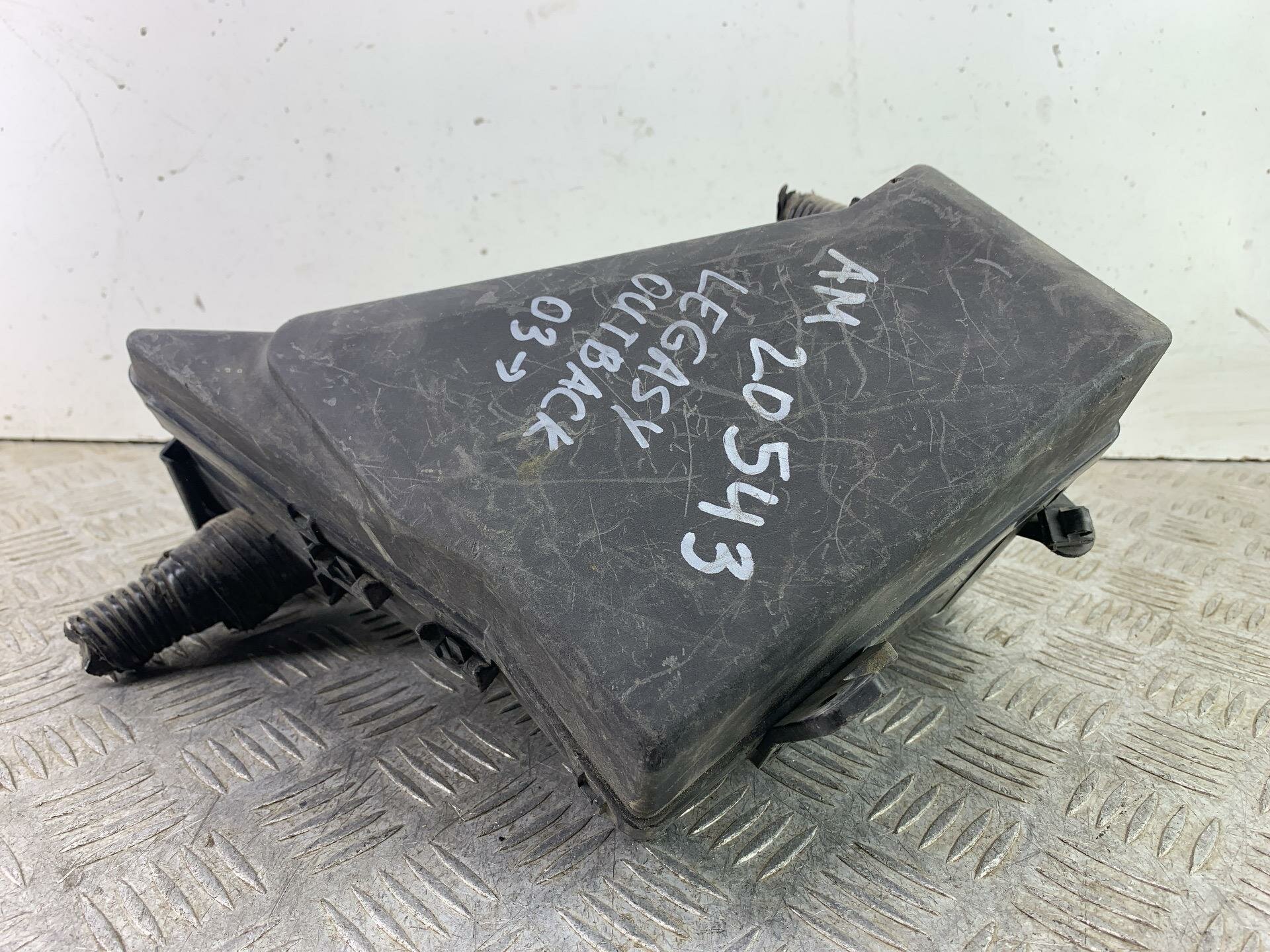 Блок предохранителей Subaru Outback 3 2006 MB100200B