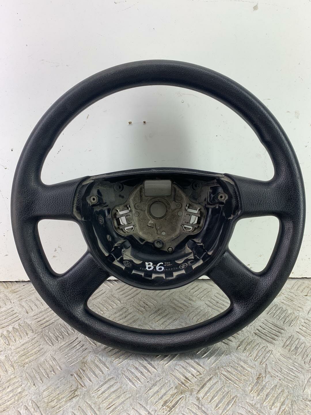 Руль Volkswagen Passat B6 (2005 - 2010)