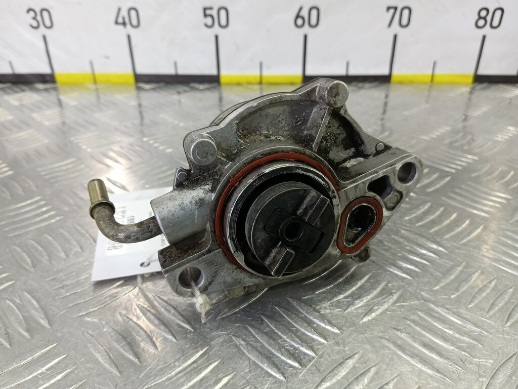 Насос вакуумный Б/У для FORD Fusion I рестайлинг (2005—2012) 1485764