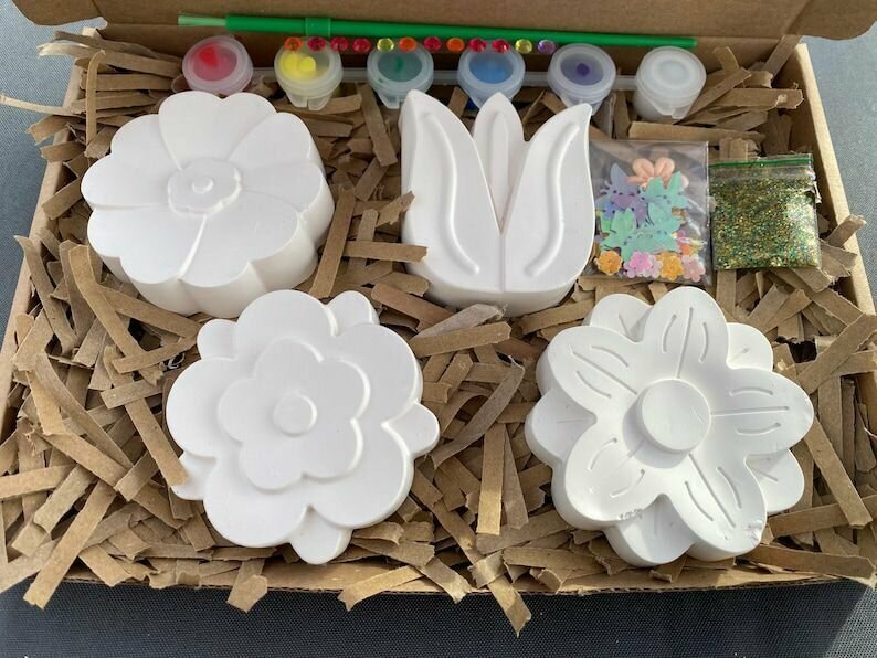 Набор для росписи цветочки, краски, кисточка / Многоразовая объемная раскраска 4 шт. Сделай Сам / Творчество и образование для детей