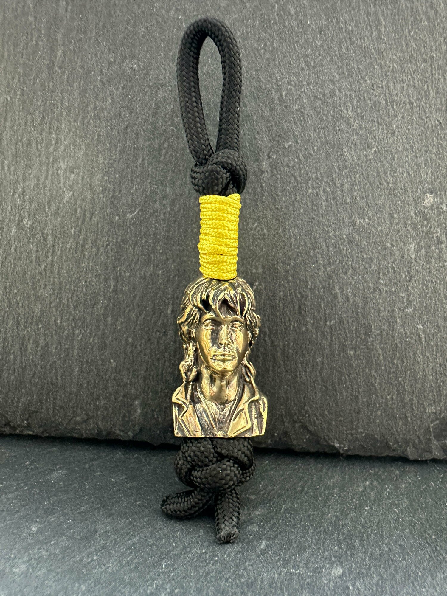 Темляк с латунной бусиной В. Цой (Перемен)