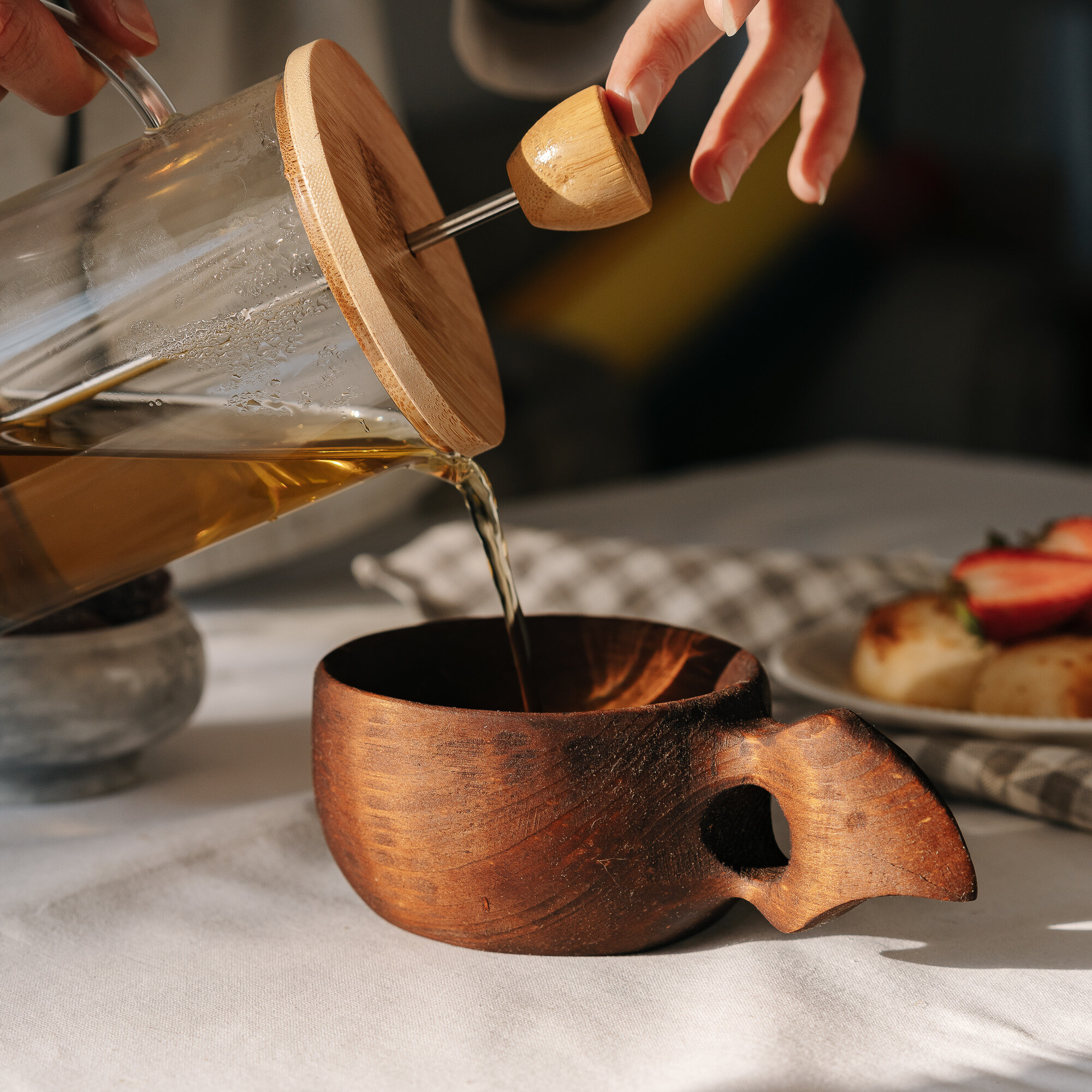 Деревянная кукса из кедра для напитков 150 мл. C76