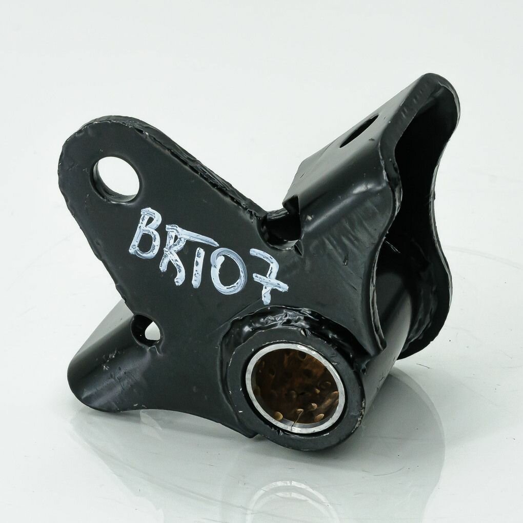 Кронштейн передней рессоры задний HINO RANGER, вид 4, ZEVS