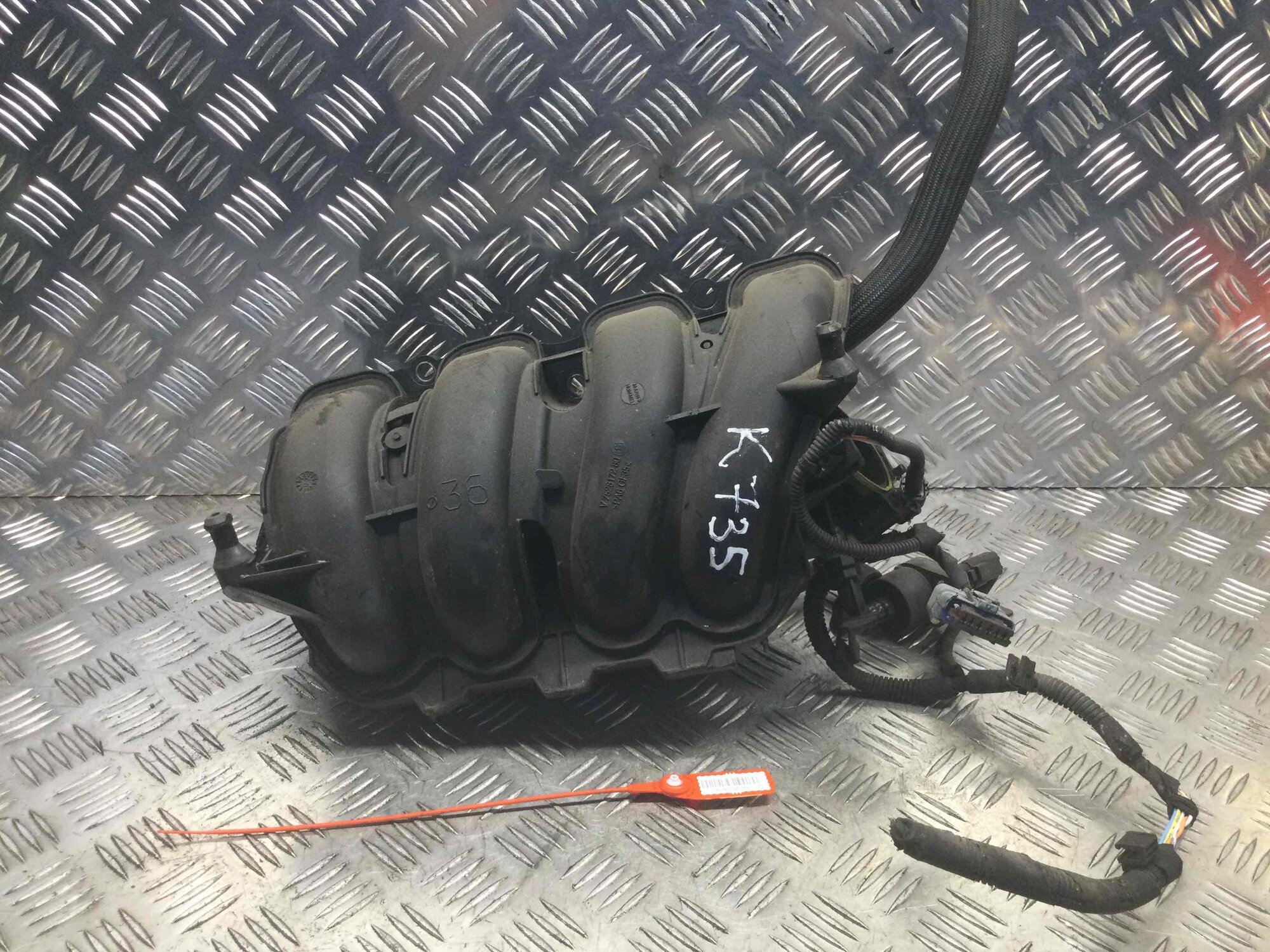 Б/У Коллектор впускной Mini Cooper R56 2006 - 2010 2007 г.