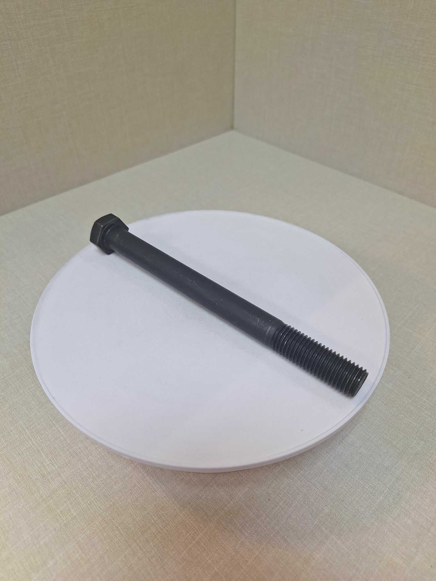 4947940 Болт кронштейна генератора ISBe