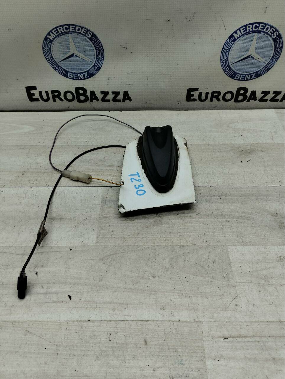 Антенна на крышу Mercedes W906 A9068200475