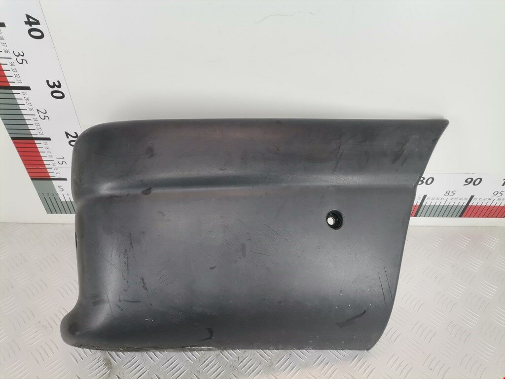 Накладка (клык) бампера правый Renault Master 2 7700352124 арт. 1543023