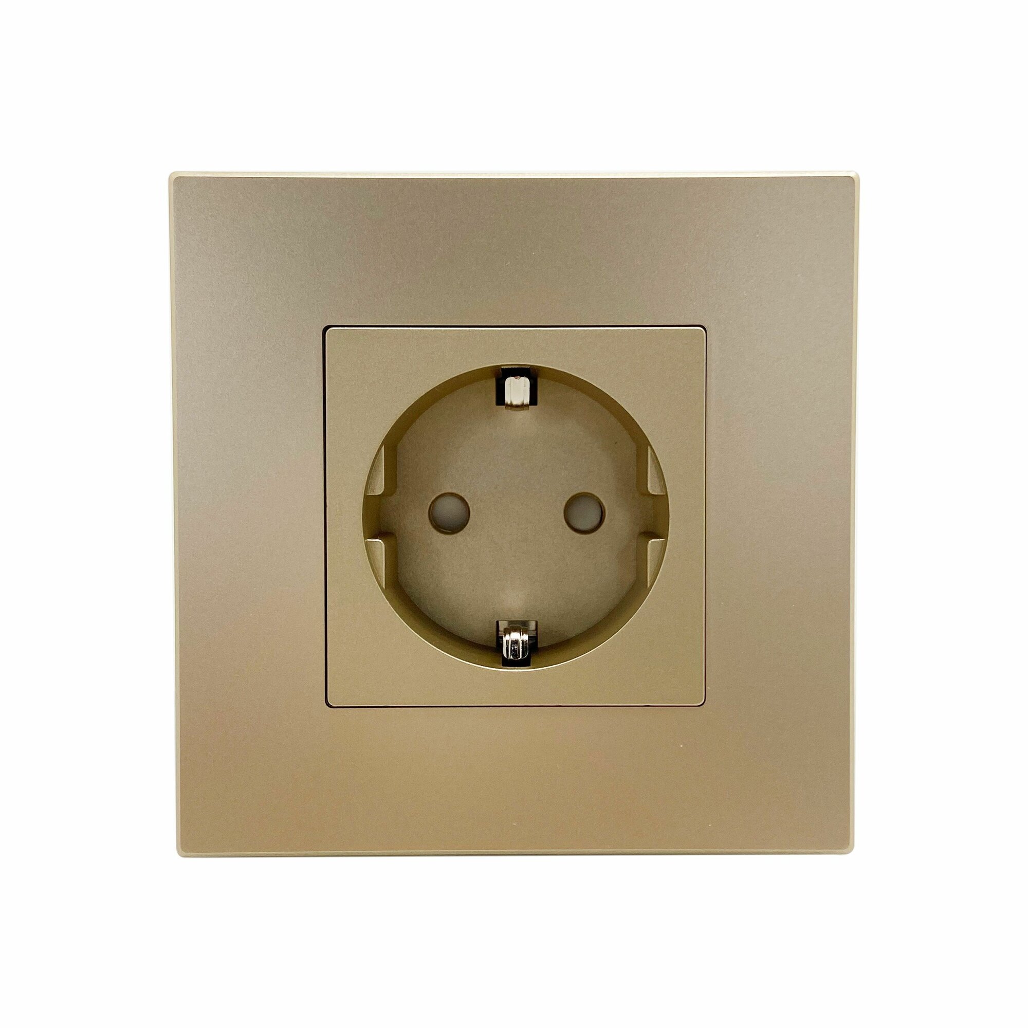 Розетка KLUST Basic, заземление, защитные шторки, матовая, золотая