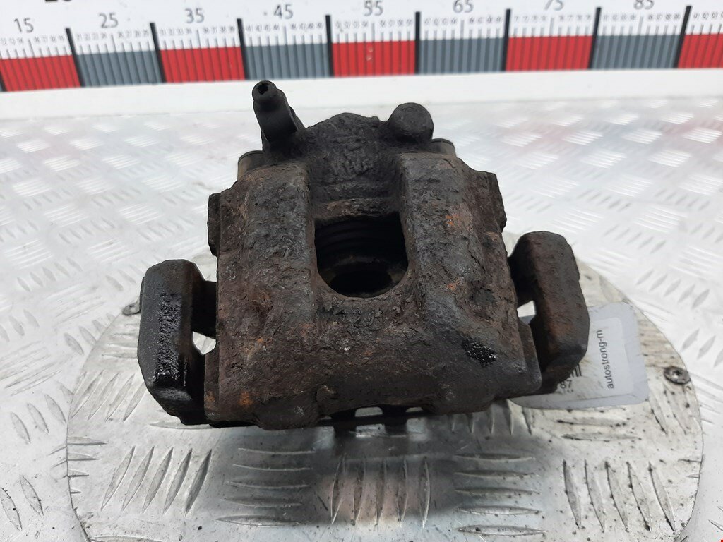 Суппорт задний левый Land Rover Range Rover 3 SOB500052 арт. 1835187