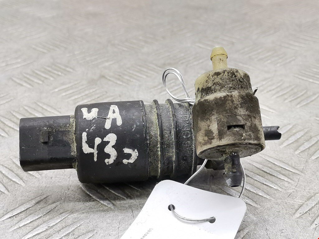 Насос (моторчик) омывателя Volkswagen Golf 4 1K6955651 арт. 2155098