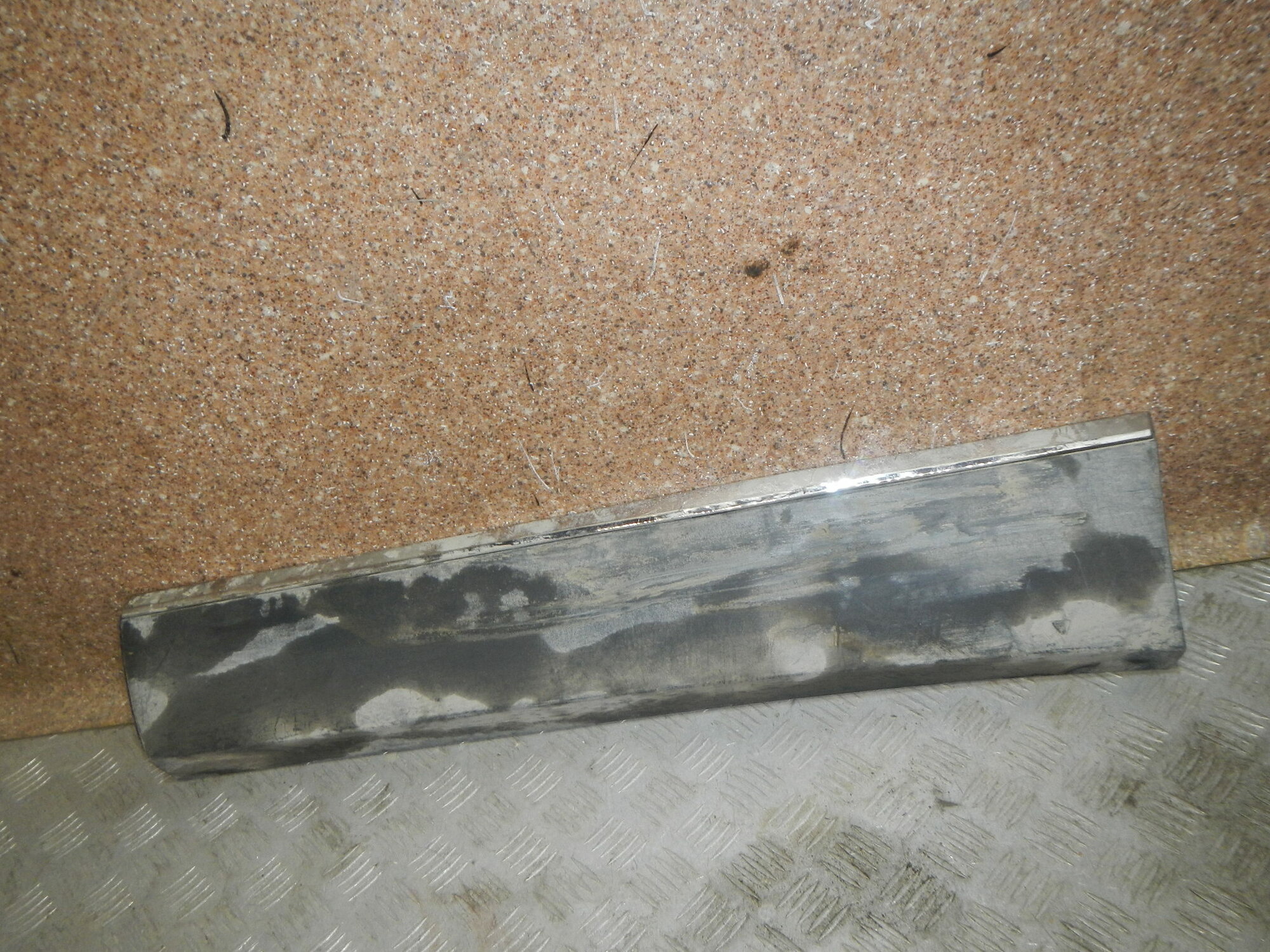 Б/У Молдинг двери задней левой, Renault (Рено)-ARKANA (19-) RENAULT ARKANA (19-) Задиры, без кронштейна, поврежден хром....