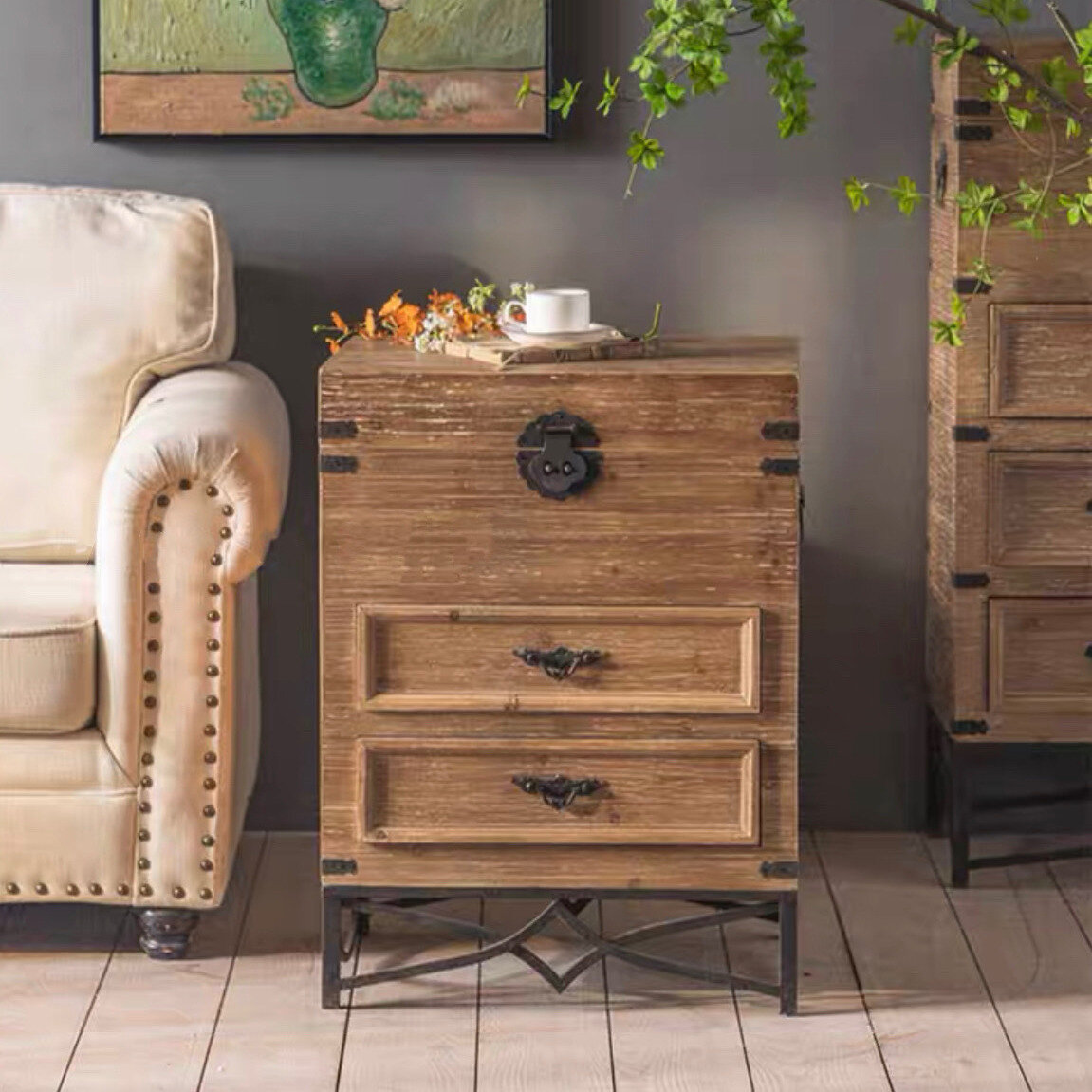 Тумбочка-сундук серии Bradenton