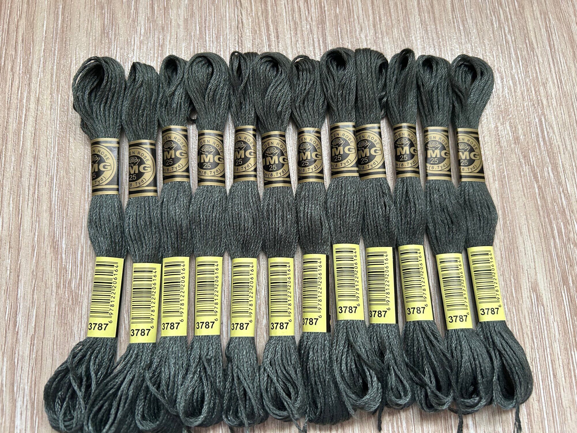Нитки для вышивания JMC мулине (150-3866) 100% полиэфир 12 штук x 8 м