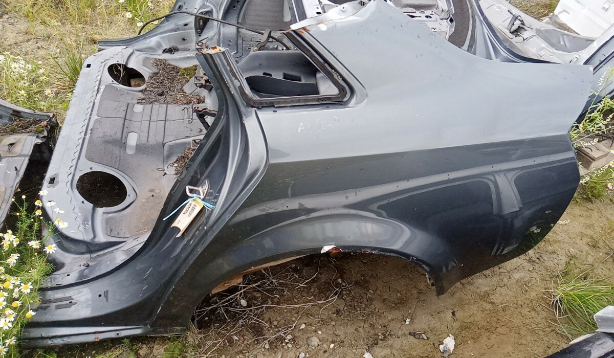 Крыло заднее левое A4 (B6) Audi